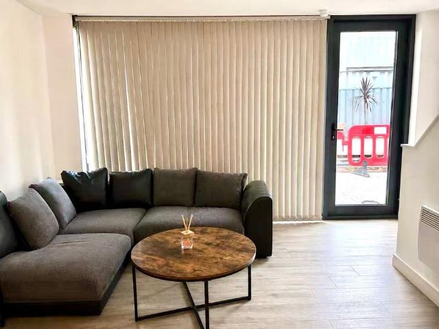 1 Bed Flat, Viva, B1