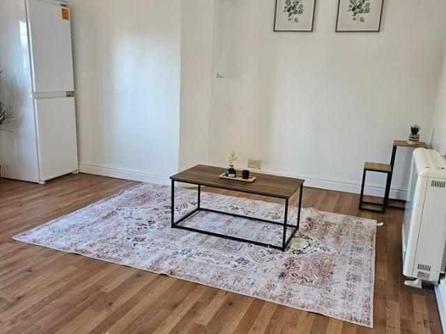 1 Bed Flat, Vivian Place, M14