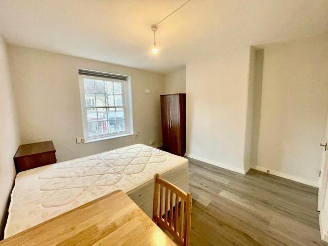 1 Bed Flat, Walker House, NW1