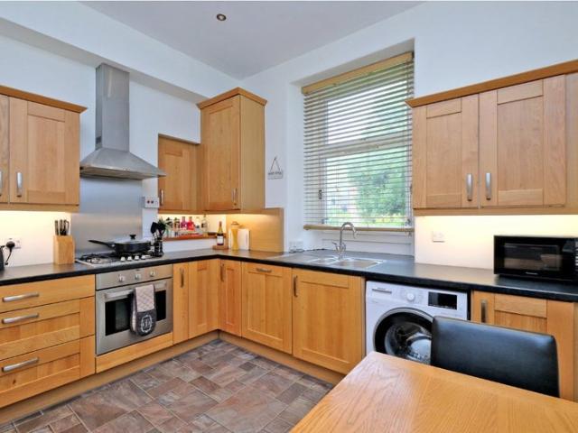 1 Bed Flat, Wallfield Crescent, AB25