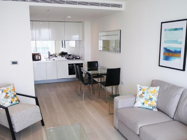 1 Bed Flat, Wandsworth Road, SW8