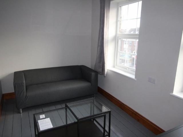 1 Bed Flat, Watford Way, NW4