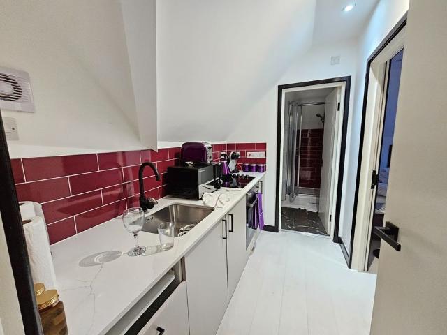 1 Bed Flat, Wembley Hill Road, HA9