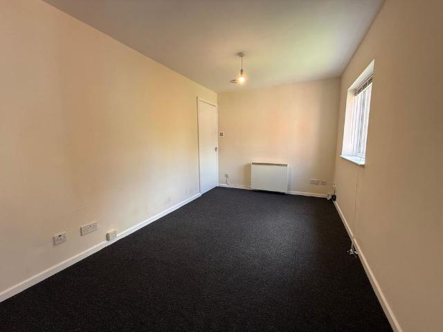 1 Bed Flat, Wesley Street, NG5