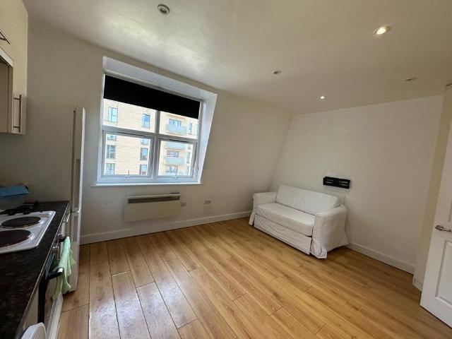 1 Bed Flat, West Hendon Broadway, NW9
