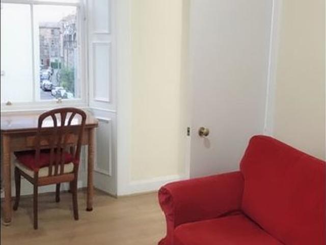 1 Bed Flat, West Newington Place, EH9