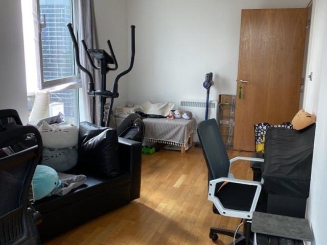 1 Bed Flat, Wharfside Point South, E14