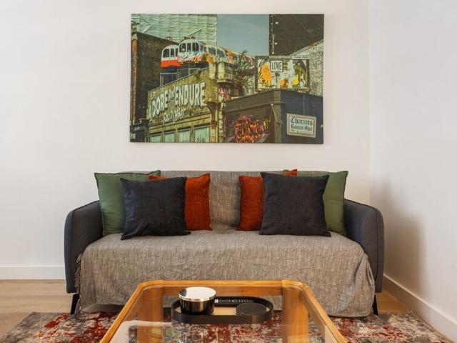 1 Bed Flat, Wheler St, E1