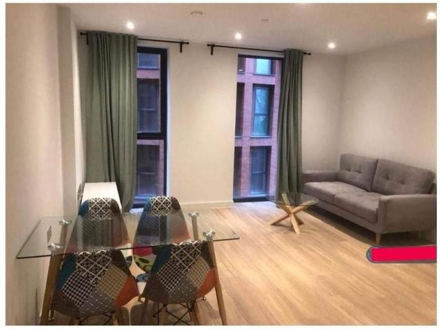 1 Bed Flat, Whitworth Street, M1