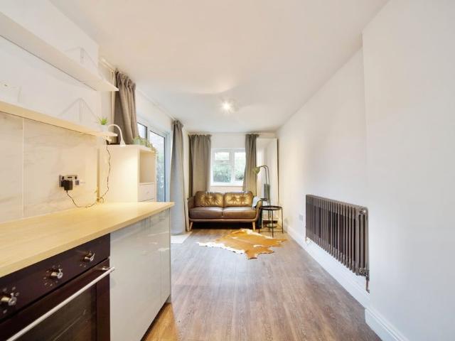1 Bed Flat, Wightman Road, N4