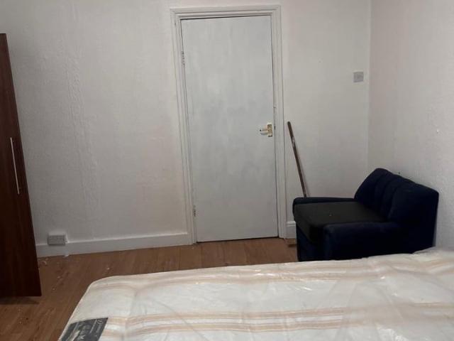 1 Bed Flat, Wightman Road, N8