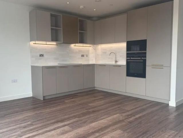 1 Bed Flat, Winchat House, N8