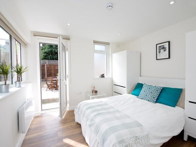 1 Bed Flat with Private Terrace|Shepherd's Bush