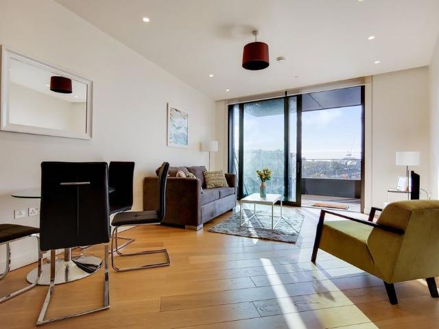 1 Bed Flat, Wood Crescent, W12