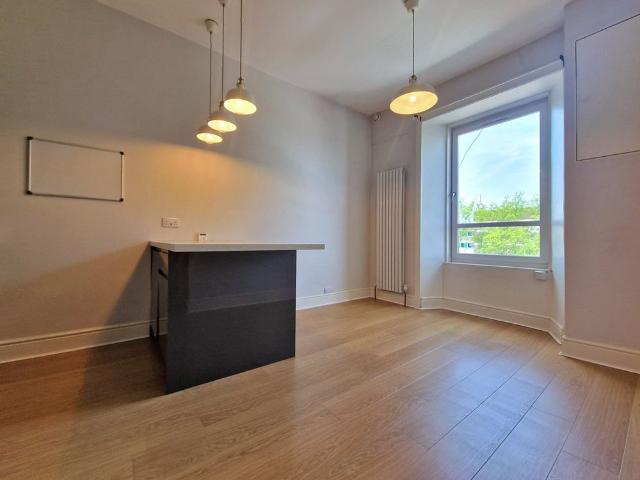 1 Bed Flat, Wolseley Place, EH8
