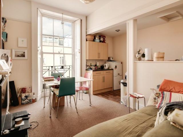 1 Bed Flat