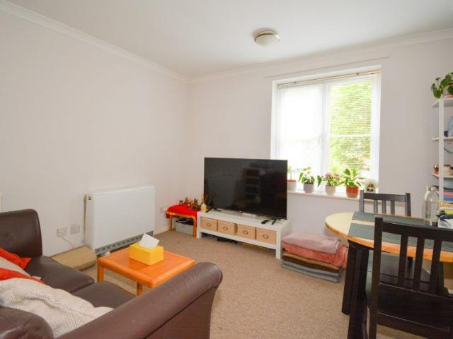 1 Bed Flat