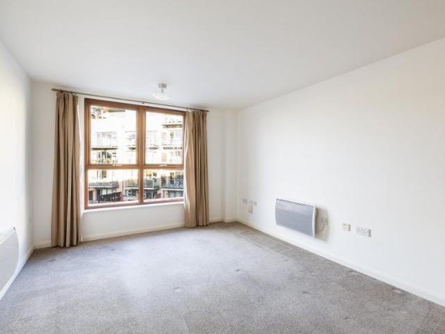 1 Bed Flat