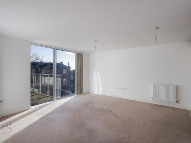 1 Bed Flat