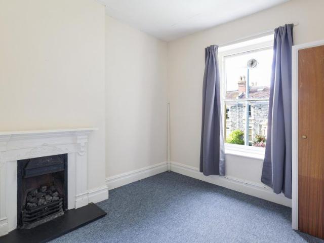 1 Bed Flat
