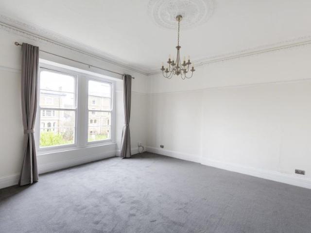 1 Bed Flat