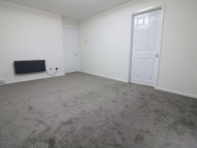 1 bed ground floor garden maisonette