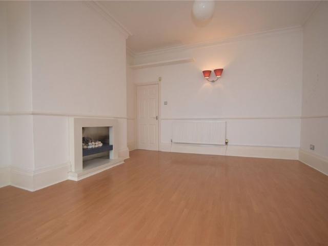 1 bed ground floor flat to rent in Blenheim Terrace Flat, Scarborough, YO12