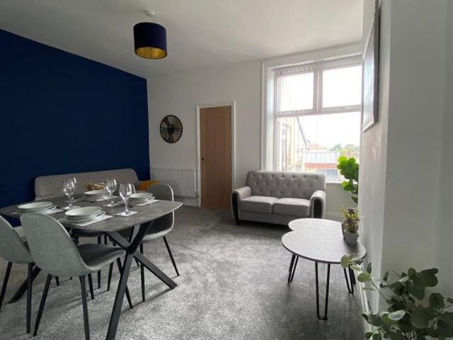 1 bed house to rent in Coal Clough Lane, Burnley, BB11