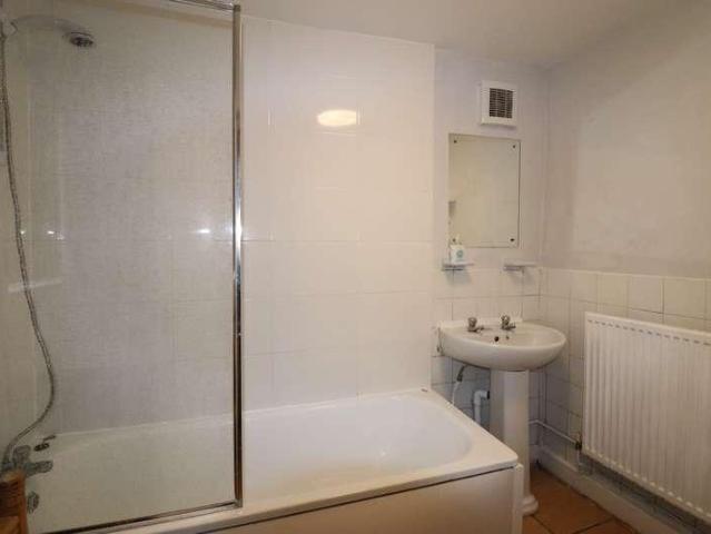 1 bed house to rent