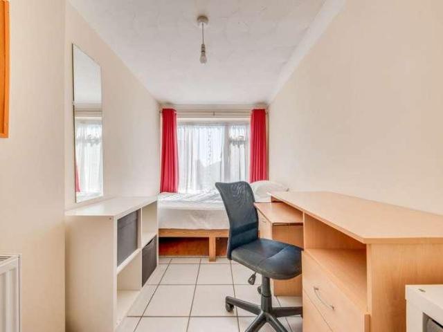1 bed house to rent