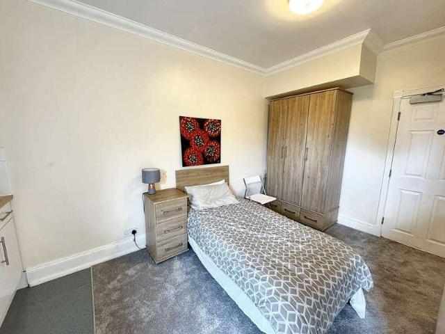 1 bed house to rent