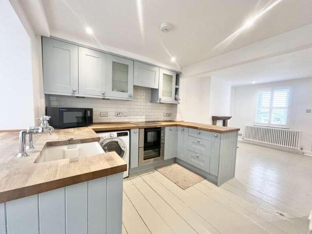 1 bed house to rent