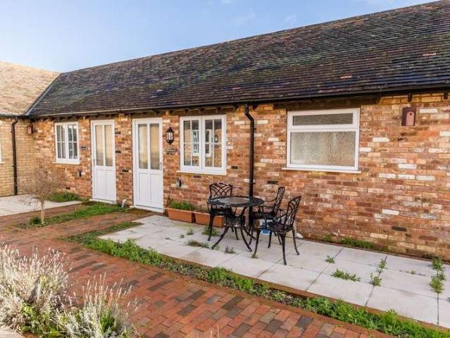 1 bed house to rent