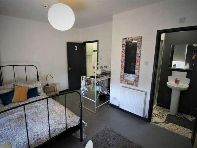 1 bed house to rent