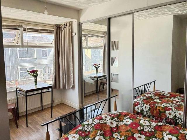 1 bed house to rent