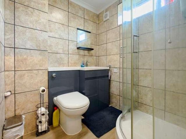 1 bed house for sale