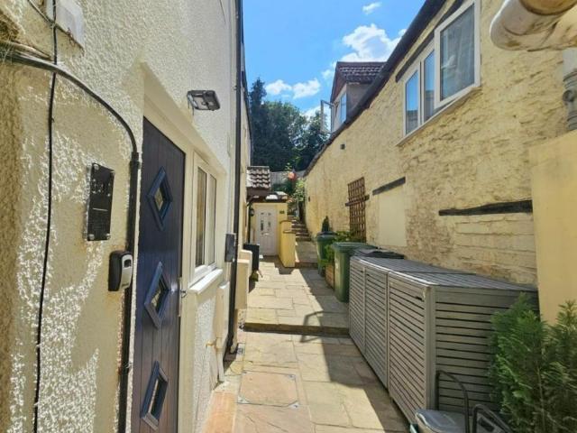 1 bed house for sale