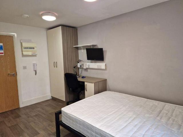 1 bed house for sale