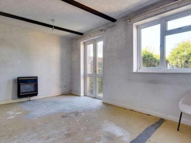 1 bed house for sale