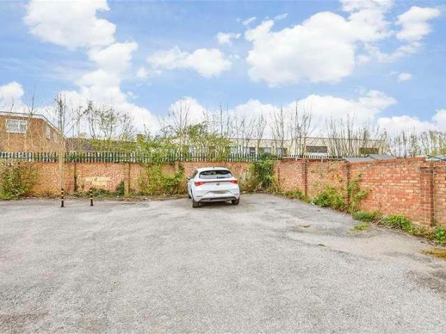 1 bed house for sale
