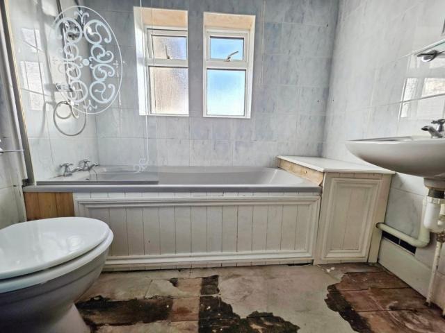 1 bed house for sale