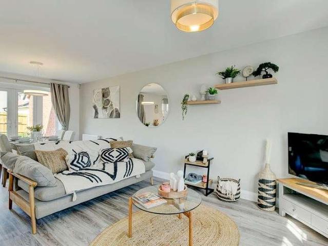 1 bed house for sale