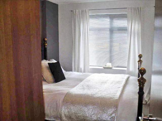 1 bed house for sale