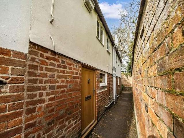 1 bed house for sale