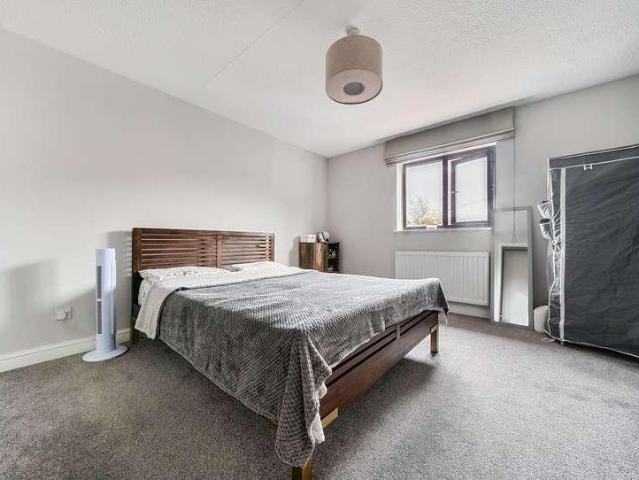 1 bed house for sale