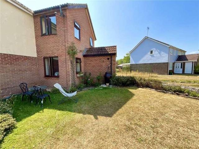 1 bed house for sale