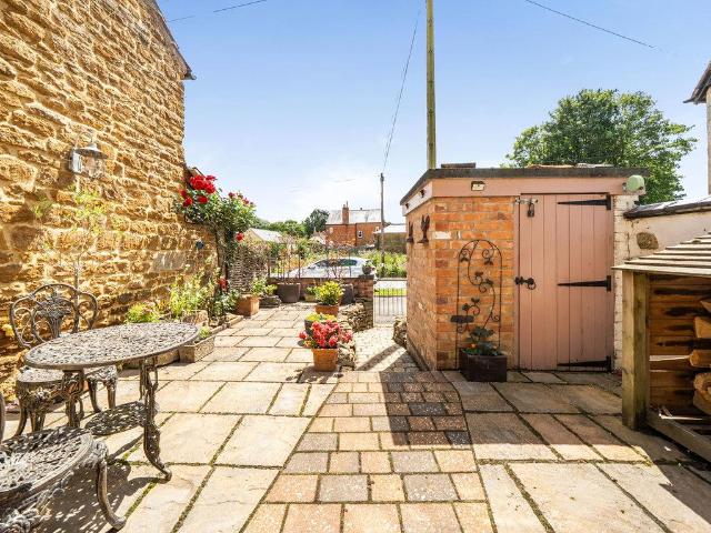1 bed house for sale