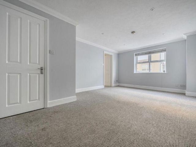 1 bed house for sale
