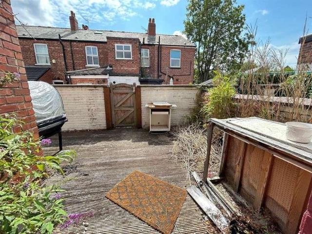 1 bed house for sale