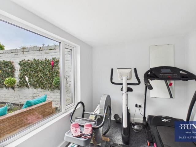 1 bed house for sale